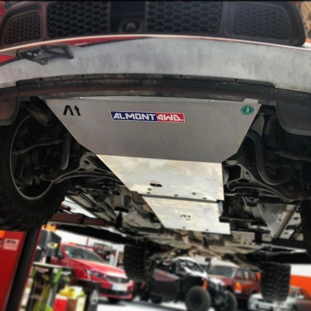 Front skid plate for Jeep Grand Cherokee WK2 Almont4WD